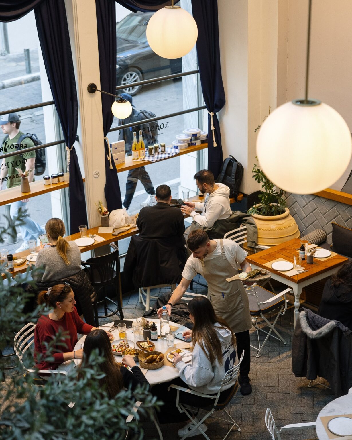 From Nostalgic to Modern: 8 + 8 Best Places to Eat in Plaka | Travel.gr/en