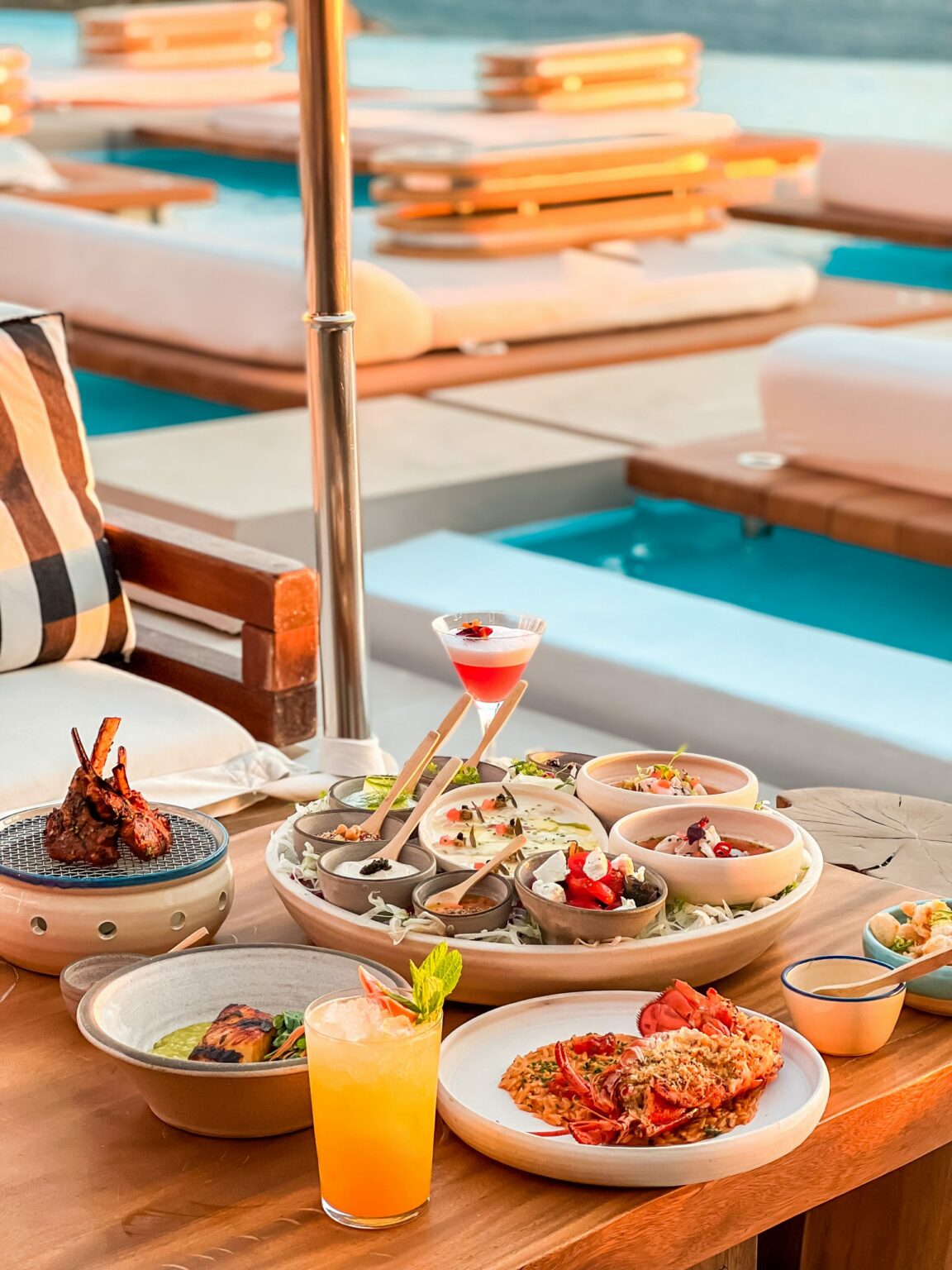 26 Best Restaurants in Mykonos 2025: Our Fine Dining Hotlist | Travel.gr/en