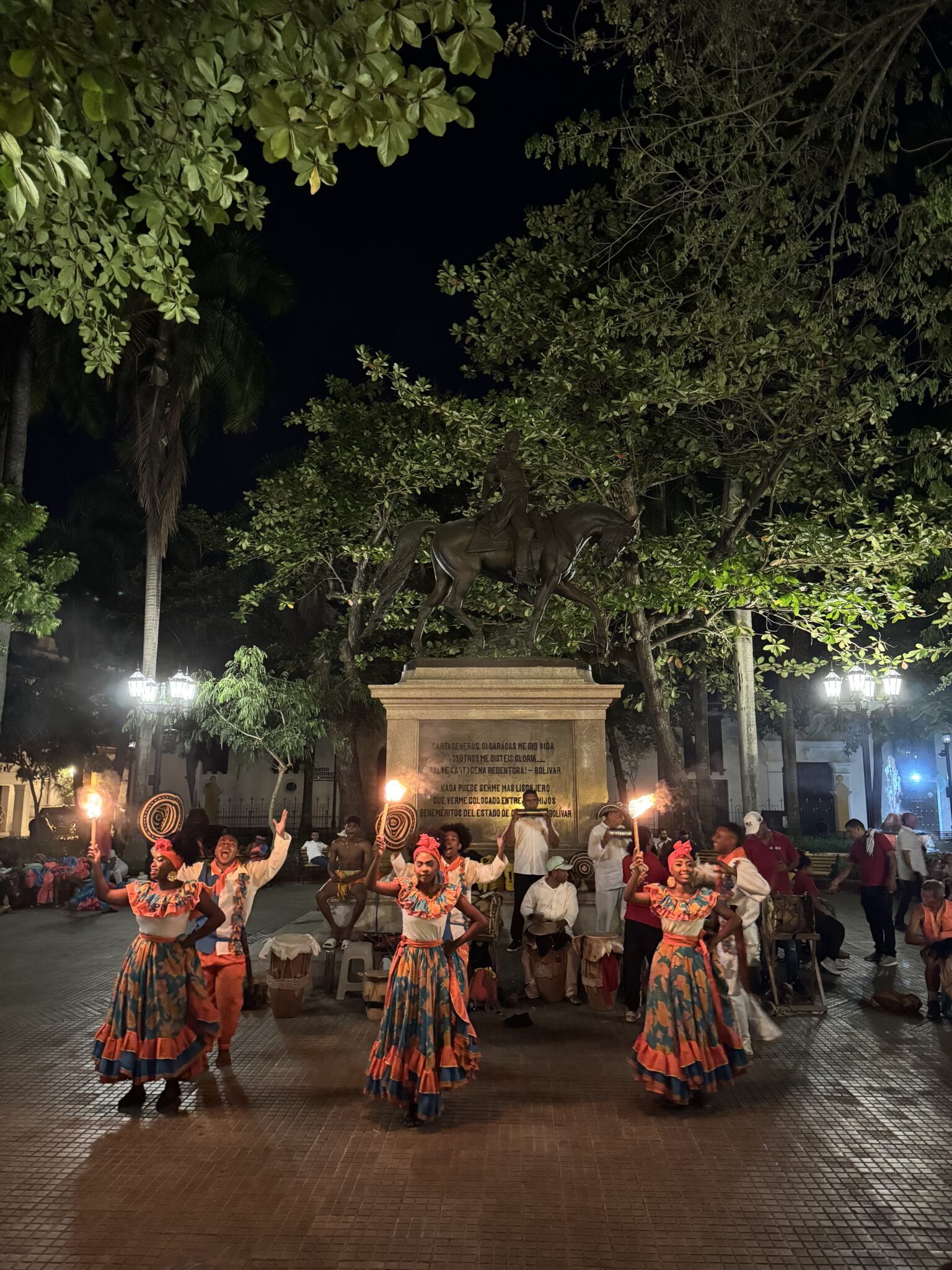 Απόδραση στα χρώματα και τις γεύσεις της Καραϊβικής | travel.gr