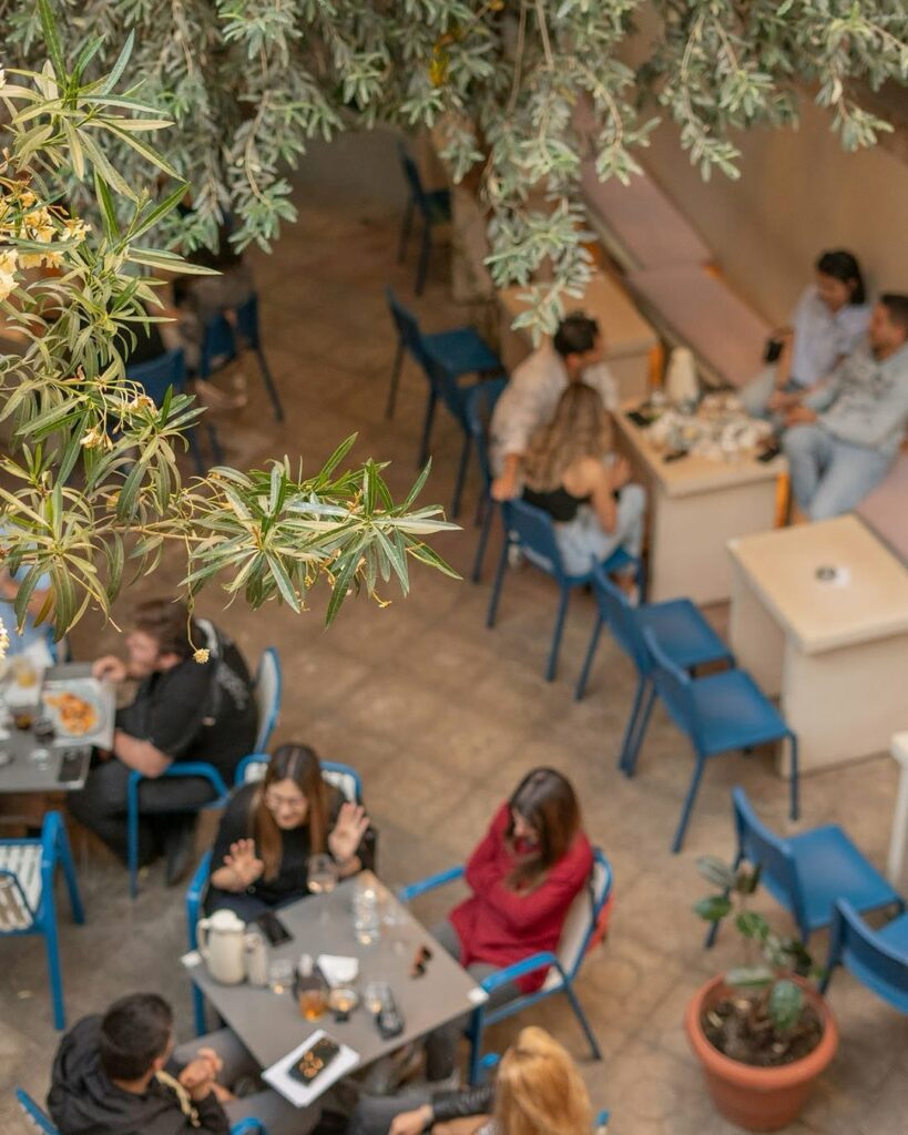 7+4 Must-Know Courtyard Cafés in Downtown Athens | Travel.gr/en