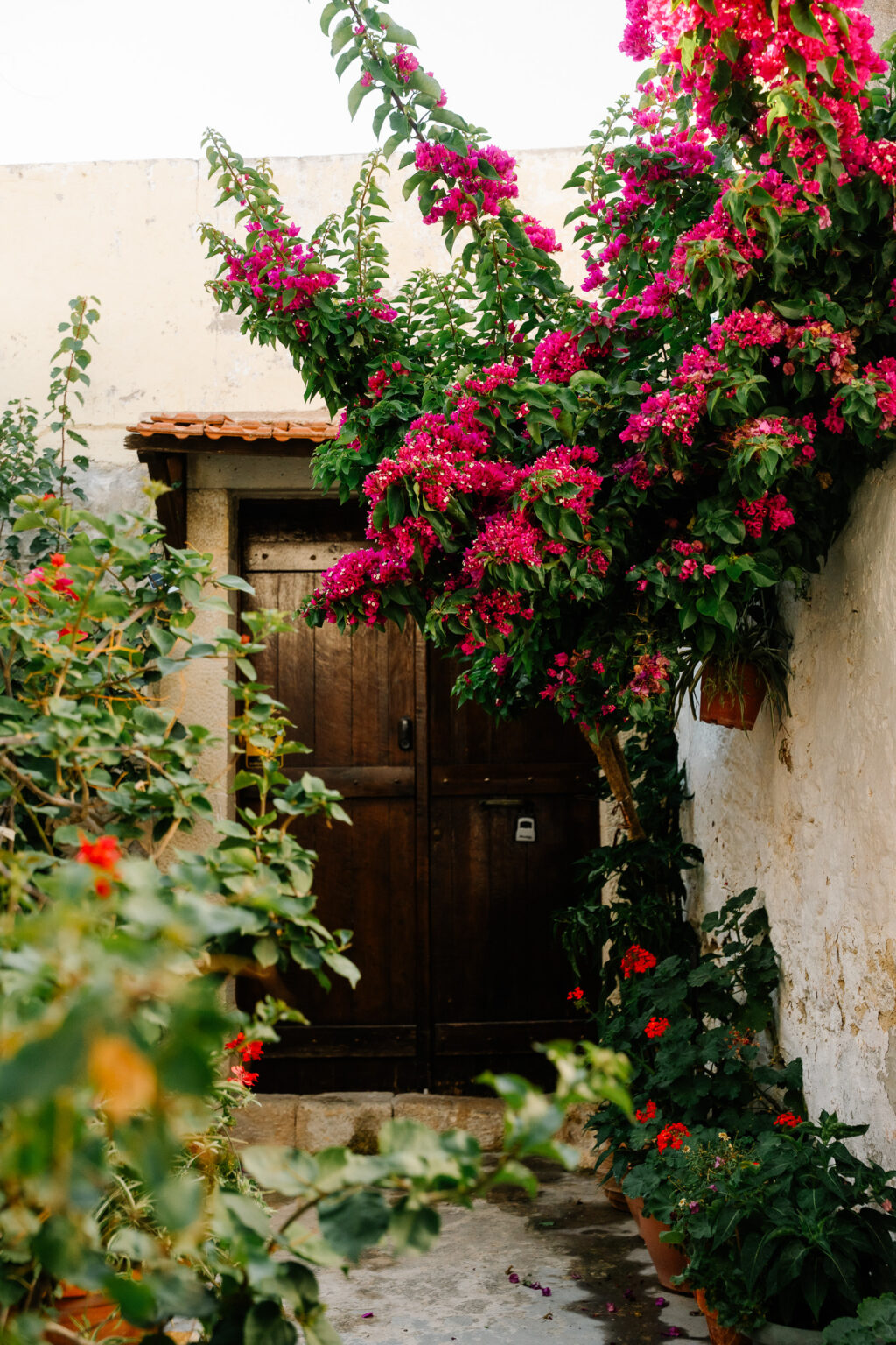 Driving Inland: Heraklion’s Myths, Vineyards and Minoan Past | Travel.gr/en